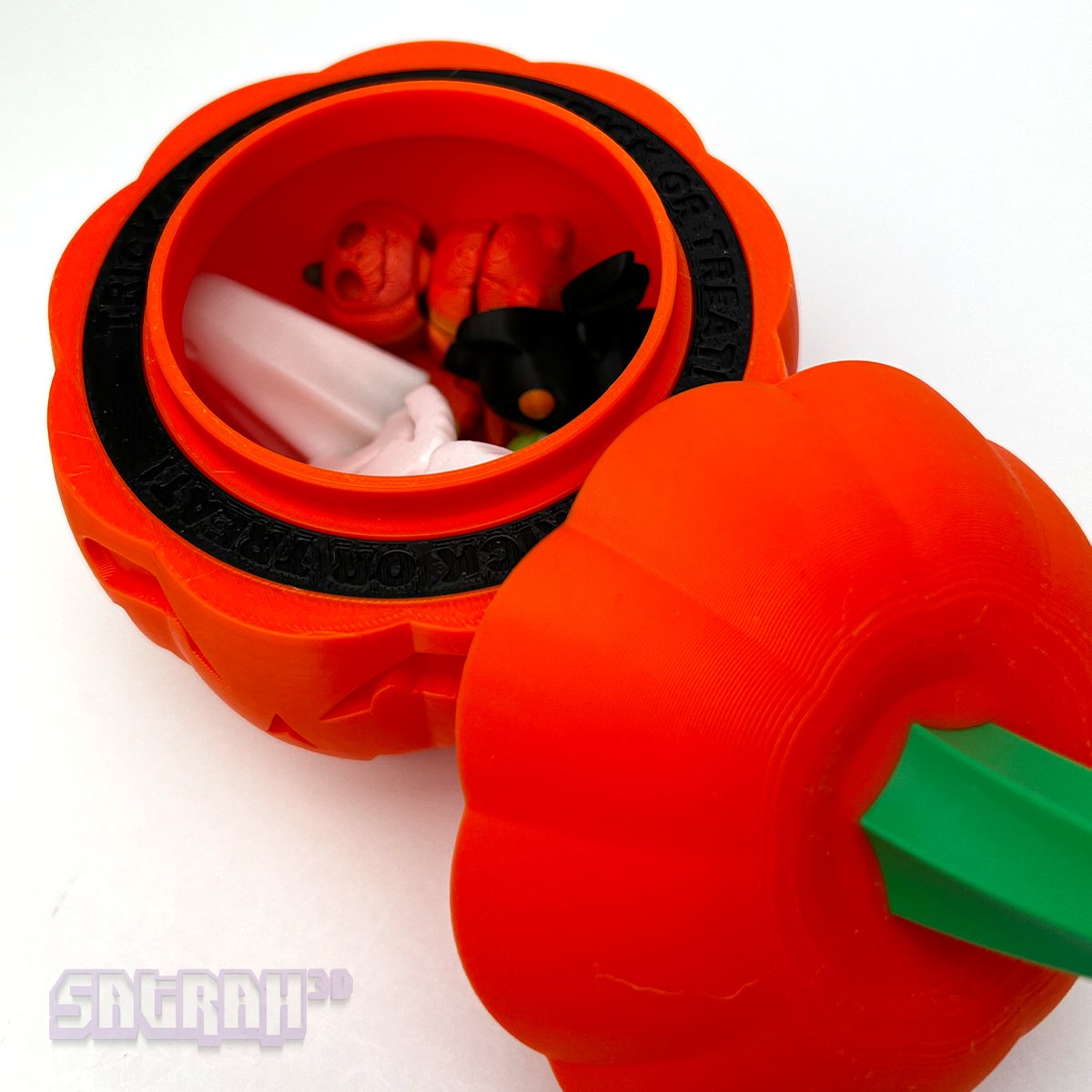Halloween Fidget Pack – 7 Spooky Mini Fidgets in Pumpkin Container